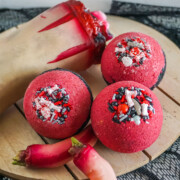 Make Easy Halloween Bath Bombs for Spooky Bath Time Fun!