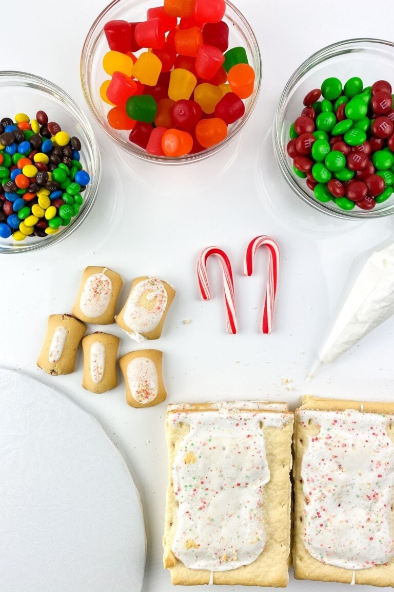 How to Make a Pop Tart House {Gingerbread House}