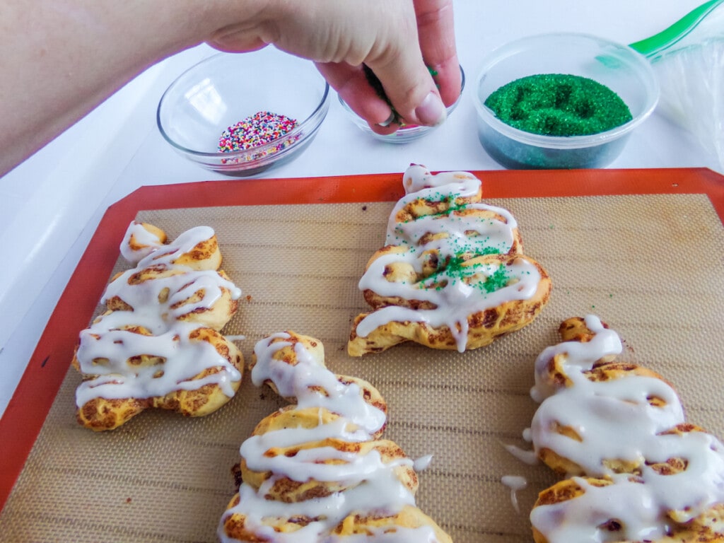 Easy Christmas Tree Cinnamon Rolls